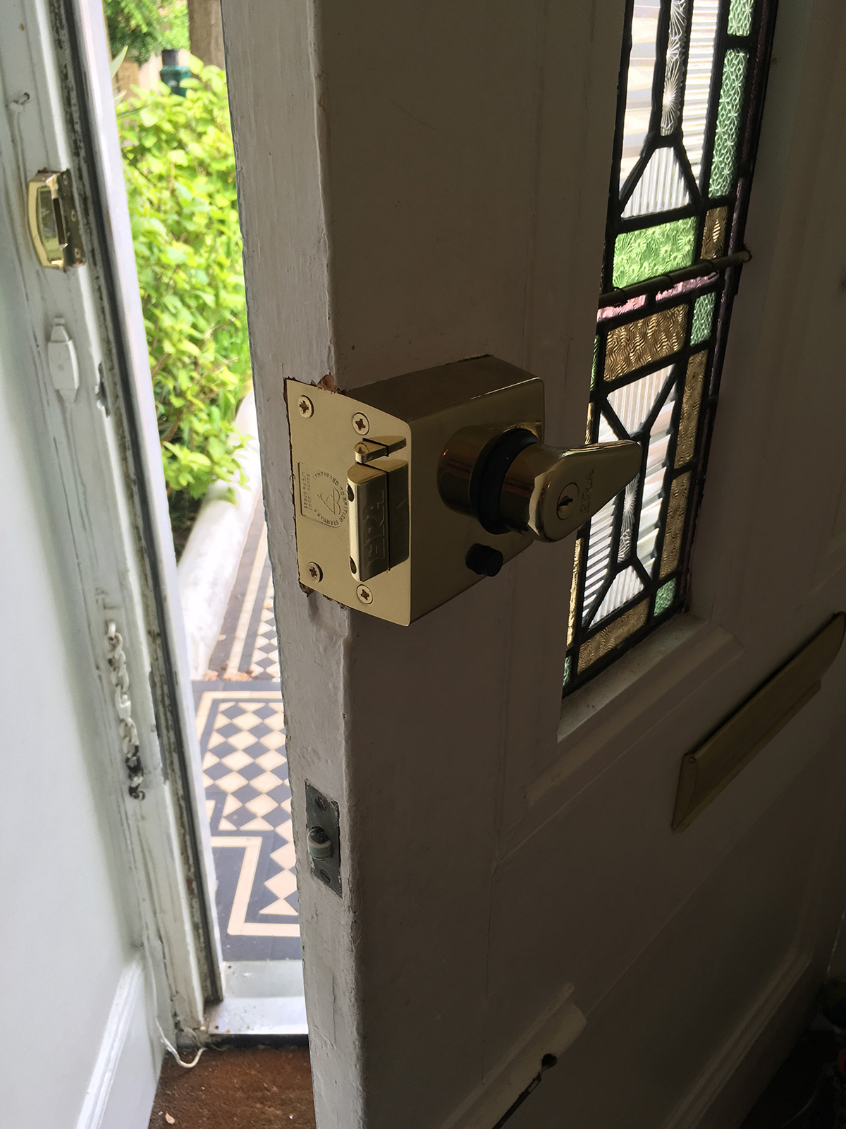 lock replacement domestic property in hove - LBP Locksmiths Brighton