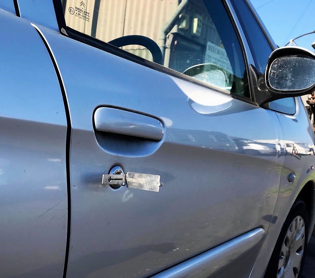 Emergency Car Deadlock in Brighton | LBP Locksmiths