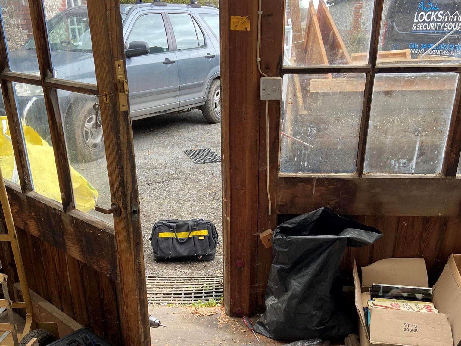 British Standards 5 Lever Deadlock Installation in Brighton - LBP ...